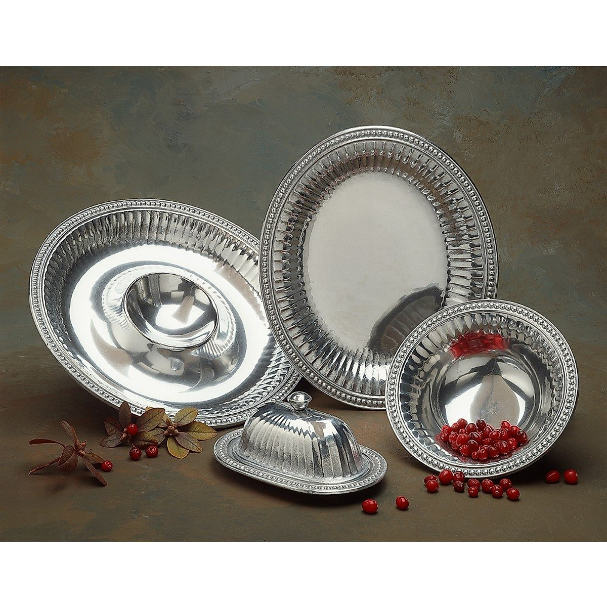 Wilton Armetale Flutes and Pearls Large Round Chip and Dip Server, 15.5-Inch