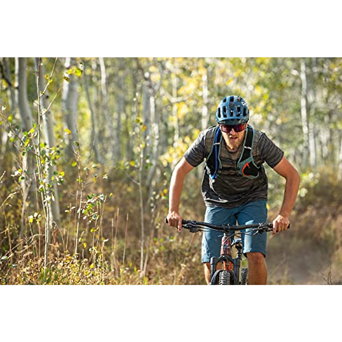 CamelBak Chase Bike Vest 50oz - Hydration Vest - Easy Access Pockets, Black