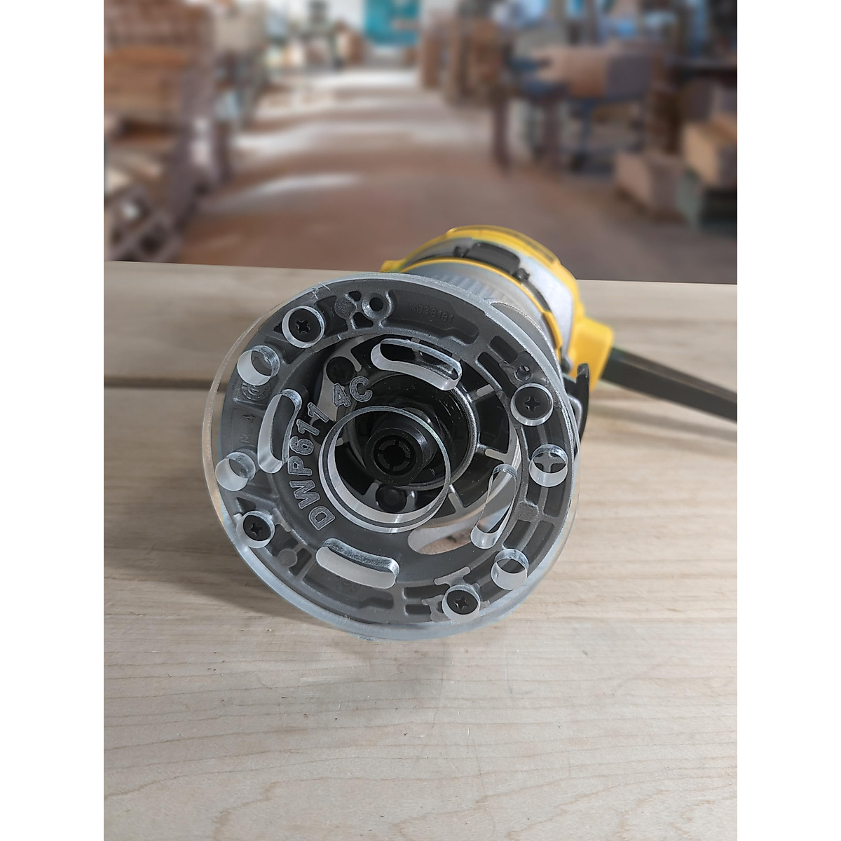 Precision machined 3/8" thick baseplate with bushing recess for Dewalt DWP611 / DCW600 / PC450 router 4" circle