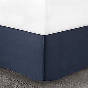 Madison Park Walter Comforter-Luxe Seersucker Print Design All Season Down Alternative Bedding, Matching Shams, Bedskirt, Decorative Pillows, California King (104 in x 92 in), Navy