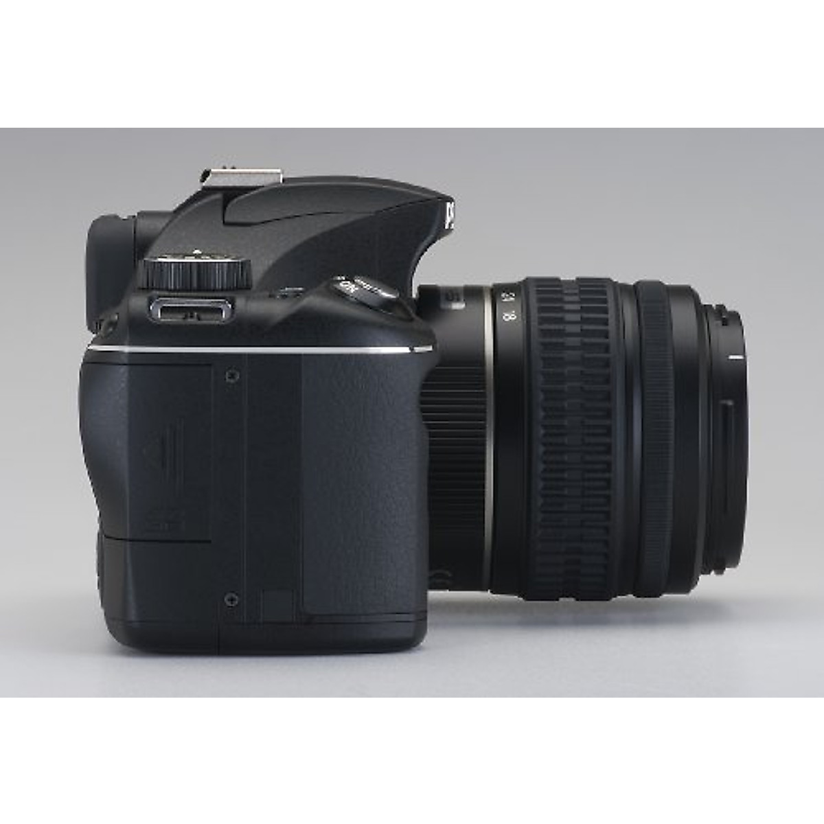 Pentax K-x 12.4 MP Digital SLR with 2.7-inch LCD and 18-55mm f/3.5-5.6 AL and 50-200mm f/4-5.6 ED Lenses (Black)