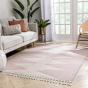 Well Woven Zella Blush Tribal Diamond Medallion Area Rug (5'3" x 7'3")