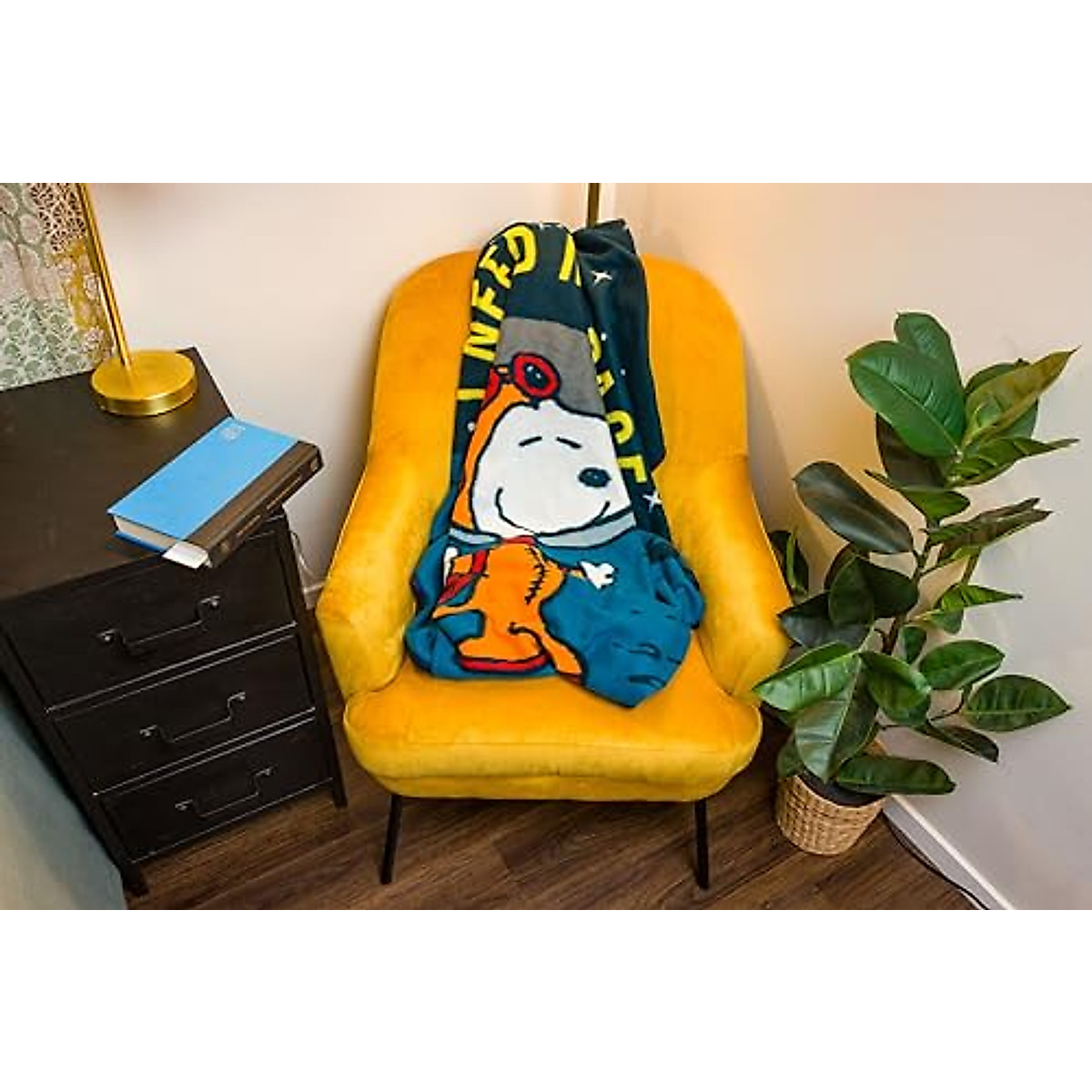 Silver Buffalo Peanuts Snoopy I Need My Space Astonaut Outer Space Moon 45" x 60" Fleece Throw, Soft and Cozy Blanket, 180 GSM