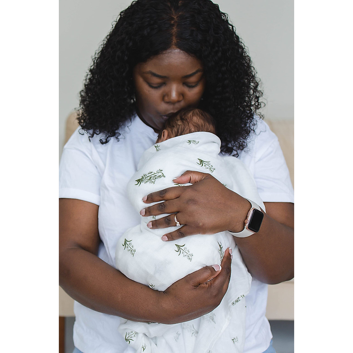 Leyl&Ari Muslin Swaddle Blanket | Floral Baby Wrap | Gender Neutral Newborn Essentials (Blue Bells)