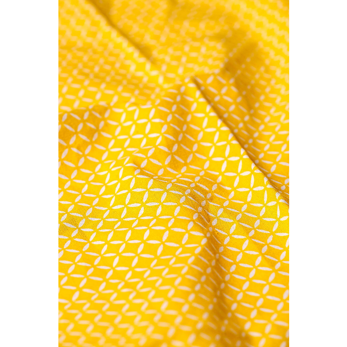 Quilbrics Precut Quilting Fabrics Cotton 7 Pieces Squares Quilt Layer with Designs and Strips for Quilters Size 18 x 22 Inches | 100% Cotton Fabric with Less Shrinkage High Density