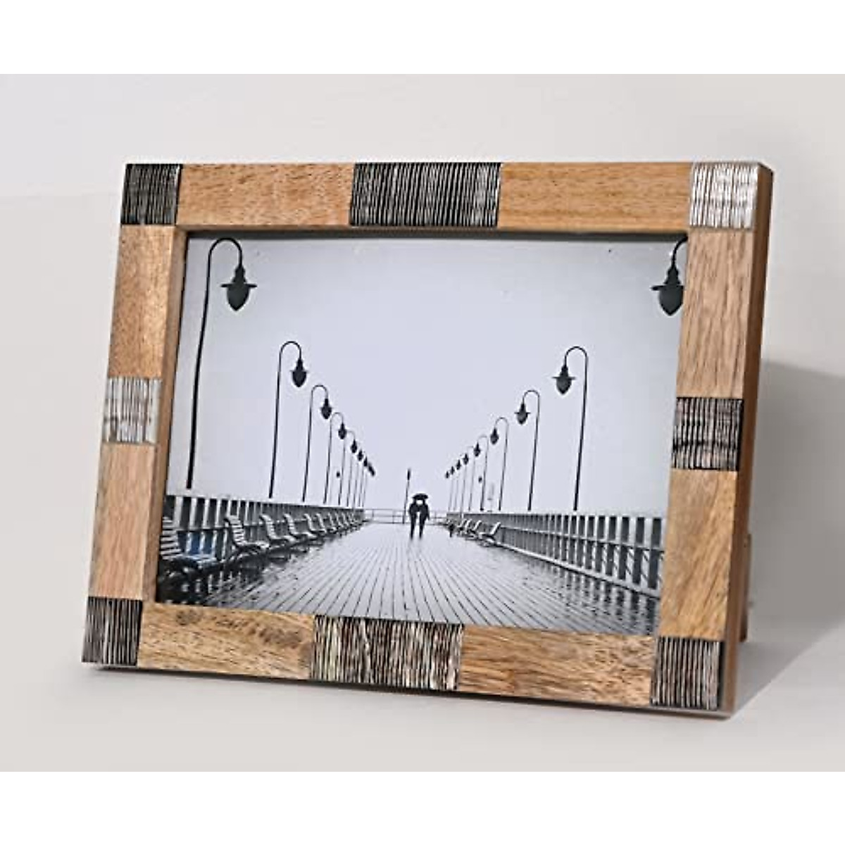 Cruiser’s Caché | Alternating Carved Natural Horn and Wood Photo Frame | 5x7