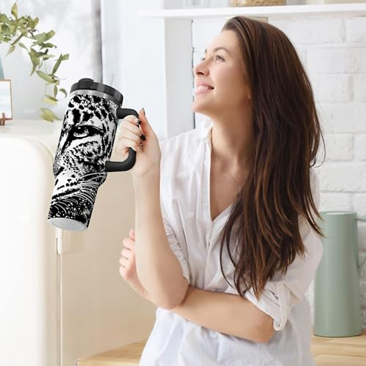 Flradish 30oz Tumbler with Handle, White Black Leopard Portrait Stainless Steel Tumbler with Lid and Straws Double Wall Vacuum Insulated Leakproof Coffee Travel Mug
