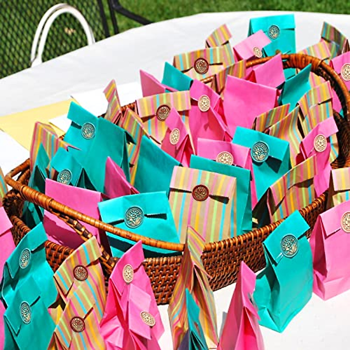 Palksky Adhesive Dots for Wax Seal, 250PCS Adhesive Wax Seal Backing for Wax Sealing, Transparent Removable Sticky Tack Putty for Wax Seal Stickers, Craft Adhesive Waxing(Diameter 1inch)