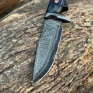LYN-Handmade Damascus Steel Hunting Knife with Sheath Fixed Blade Damascus Hunting Belt Knife for Camping Ideal for Skinning, Camping, Outdoor - EDC Fixed Blade Bushcraft Knife Ergonomic Black wood Handle | Cool Knives For Men Tactical