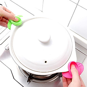 YARNOW 3Pcs Mini Oven Mitts Gloves Silicone Pot Holder Heat Resistant Finger Protector Pinch Grips Hot Dish Bowl Plate Holder Clip for Kitchen Tools Random Colors