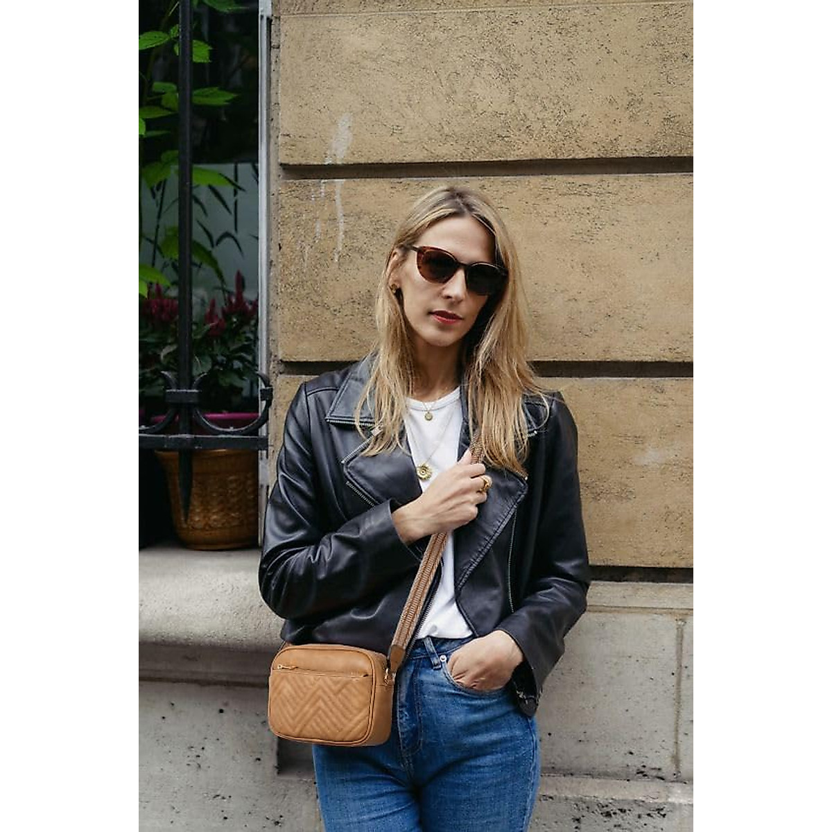 BOSTANTEN Quilted Crossbody Bags for Women Vegan Leather Purses Small Shoulder Handbags with Wide Strap Camel Brown