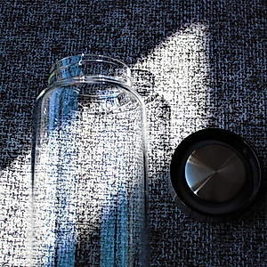 sunkey Glass Water Bottle 32 oz High Borosilicate with Neoprene Sleeve Leak Proof Lid Reusable Eco Friendly Bpa Free