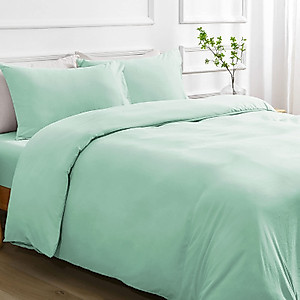 Sasttie Sage Green Duvet Cover Queen, Ultra Soft Prewashed Queen Duvet Cover Set, 3 Pieces, 1 Duvet Cover with Zipper Closure and Corner Ties (90''x90''), 2 Pillowcases (20''x 30'')