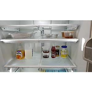 eDayDeal Disposable Counter Liners- Pack of 25 Plastic Kitchen Counter Covers for Easy Cleanup After Food Prep- Foldable, Versatile Kitchen Countertop Protectors- Top Time Savers