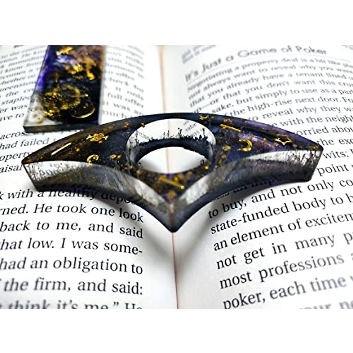 Set of Fantasy Resin Bookmark and Book Thumb Page Holder, Book Accessories, Reading Gift Set, Booklovers Gift, Birthday Gifts, Mothers Day Gift, Teachers Christmas Gift, Bookworm Gift Box