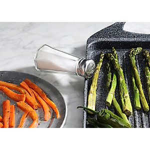 New Star Foodservice 22285 Paneled Salt and Pepper Shaker Mushroom Top, 1-Ounce, Set of 24