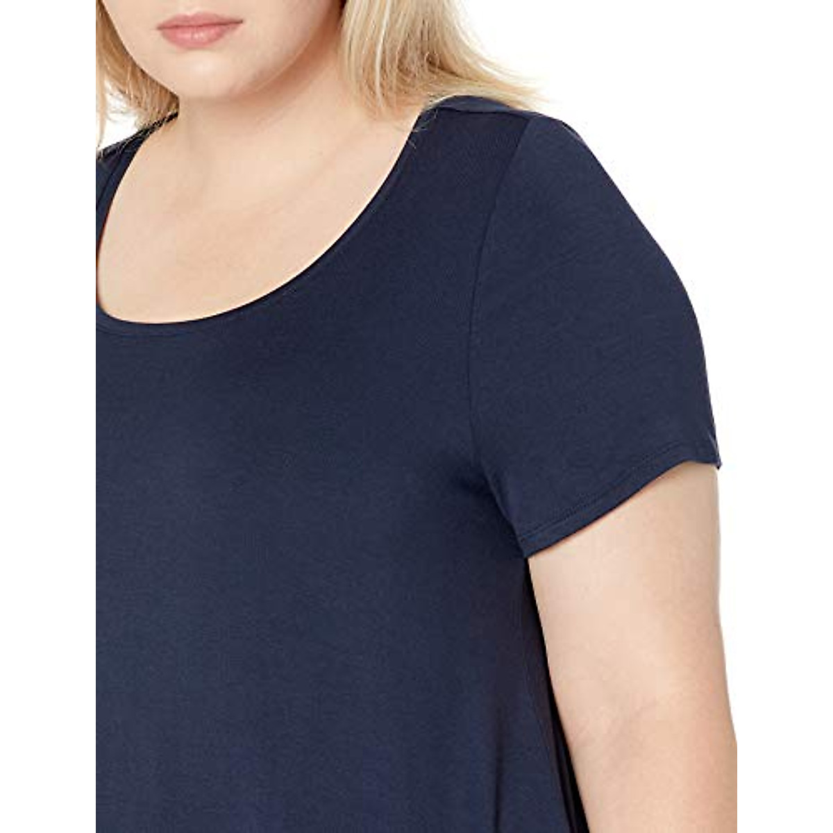 Amazon Essentials Women's Relaxed-Fit Short-Sleeve Scoopneck Swing Tee (Available in Plus Size), Navy, XX-Large