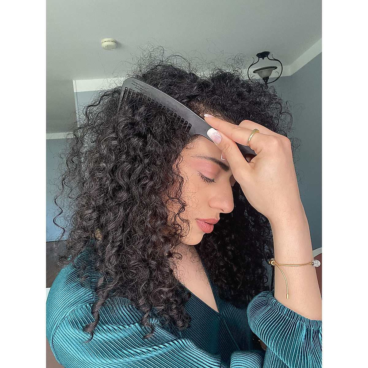 Chicago Comb Model 8 Carbon Fiber, Made in USA, Anti-static, Detangling & Shower comb, adds Lift & Volume, 8.5 inches (21.5 cm) long