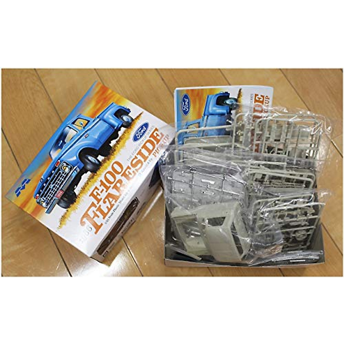 Moebius MMK1232 1:25 1966 Ford F-100 Flareside Pick