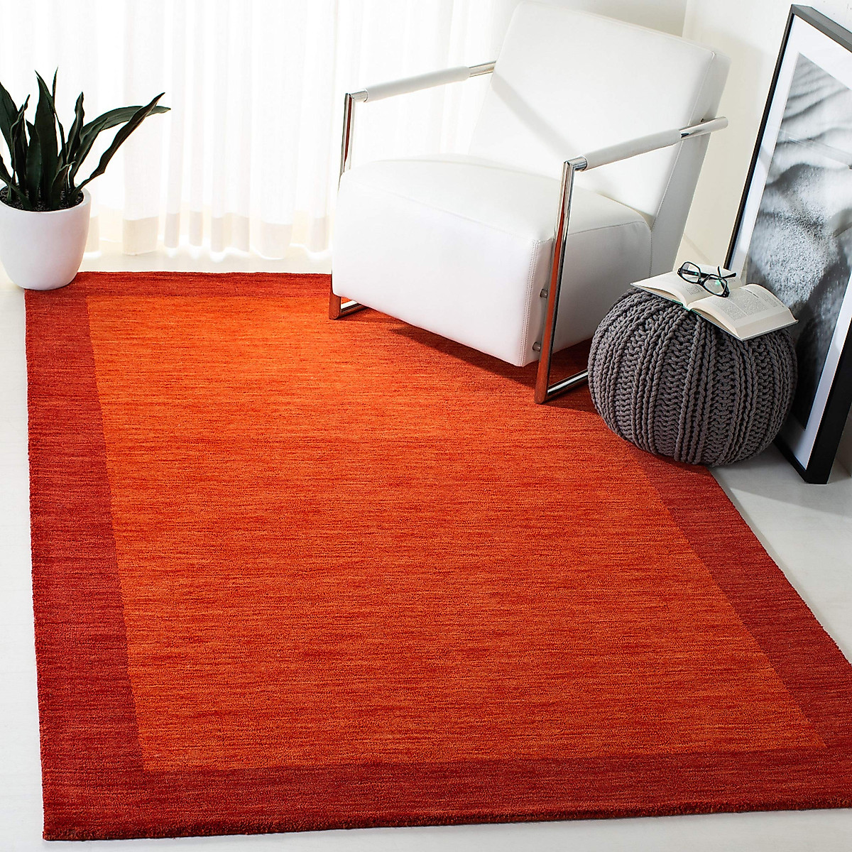 SAFAVIEH Himalaya Collection Area Rug - 8' x 10', Ivory & Beige, Handmade Wool, Ideal for High Traffic Areas in Living Room, Bedroom (HIM587B)