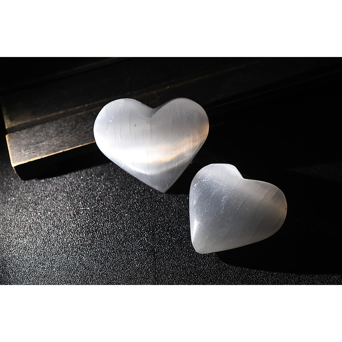 AMOYSTONE 20Pcs Selenite Crystal Heart Worry Stone 1.4-1.6" - Puffy Palm Pocket Heart Stone for Cleansing, Protection and Home Decoration Gift