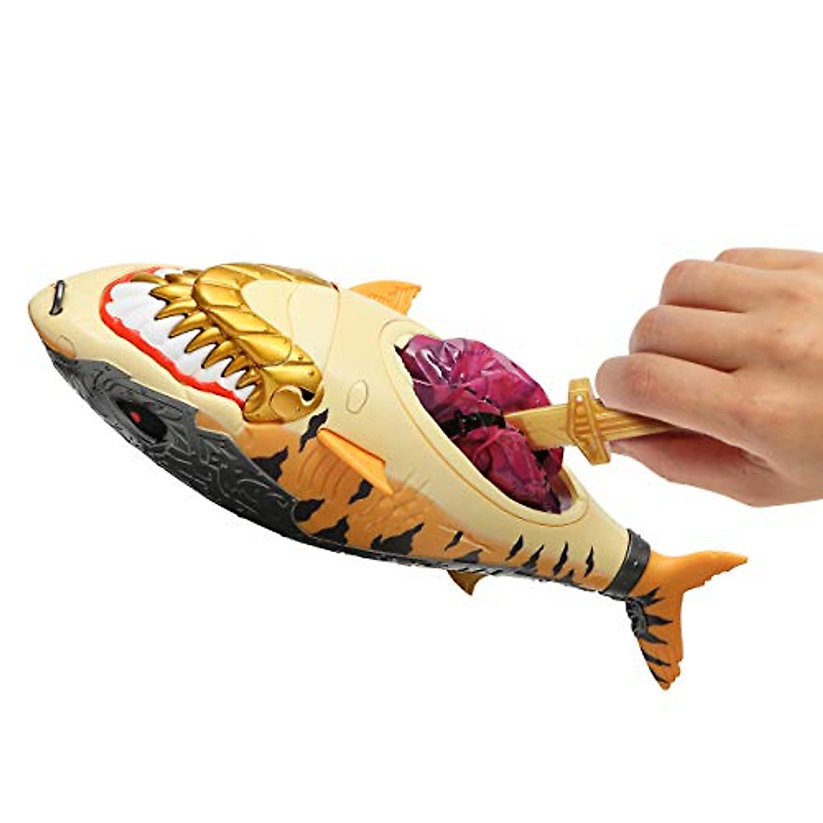 Treasure X Sunken Gold Shark's Treasure - Glow in The Dark Version - UNbox by Cracking The Bottle. Save The Treasure Hunter and Then dissect The Shark to find Your Treasure.