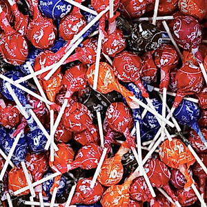 Tootsie Pop Lollipop 5-Flavors Hard Candy Outside with Chewy Tootsie Roll Center Bulk (2 Pound)