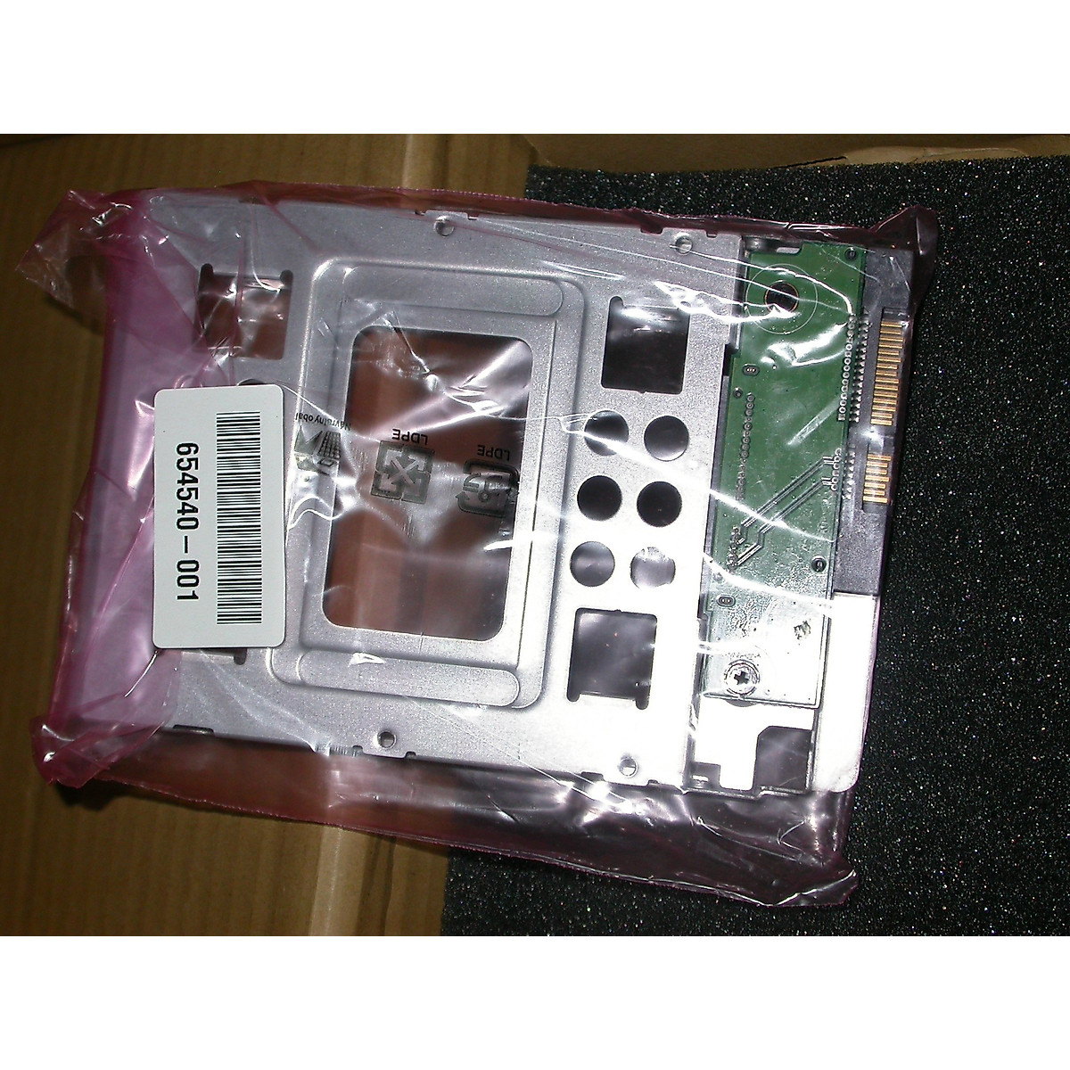 HPE Replacement Part Carrier 2.5Hdd to 3.5HDD Assy (S)
