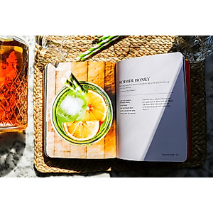 Drink Whiskey: A Collection of Bourbon, Rye, and Scotch Whisky Cocktails