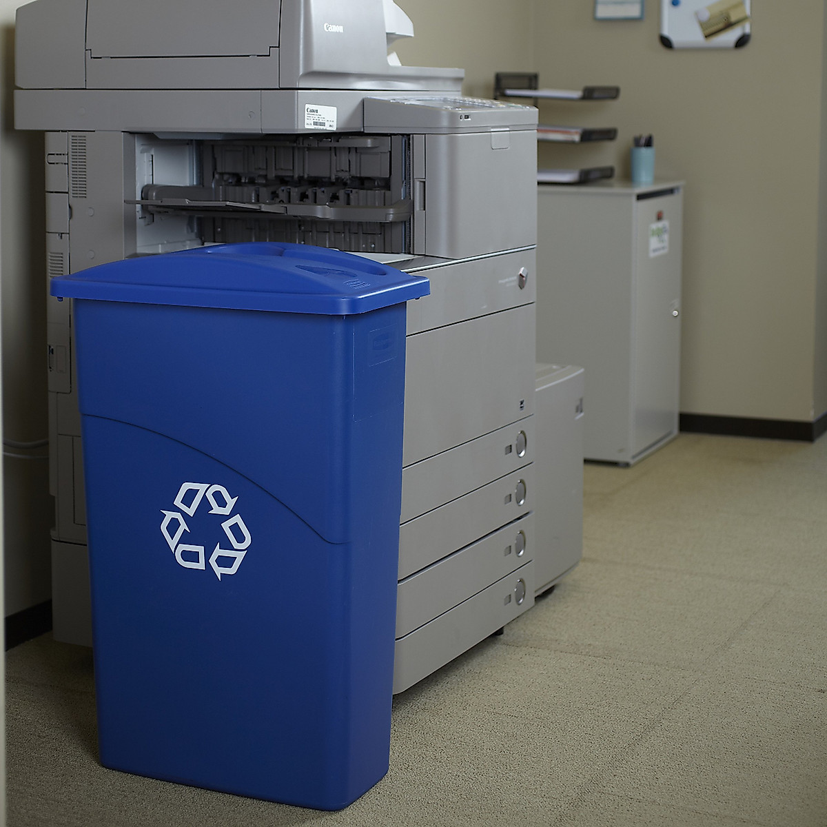 Rubbermaid Slim Jim Waste Container, 87 L - Blue