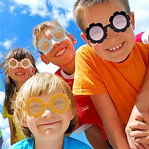 2 Pieces Flower Kids Sunglasses Boy Girl Toddler Sunglasses Cute Baby Sunglasses Party Favors for Boys Girls (Black +White)