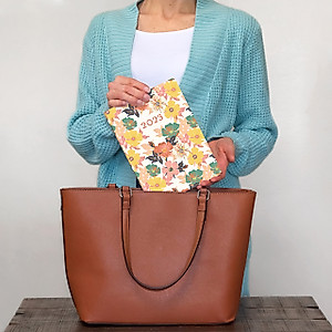 Orange Circle Studio On-Time 2022-2023 Weekly Planner - 17-Month Calendar with Weekly & Monthly Views - Goal Lists & Budget Tracker - Be Kind