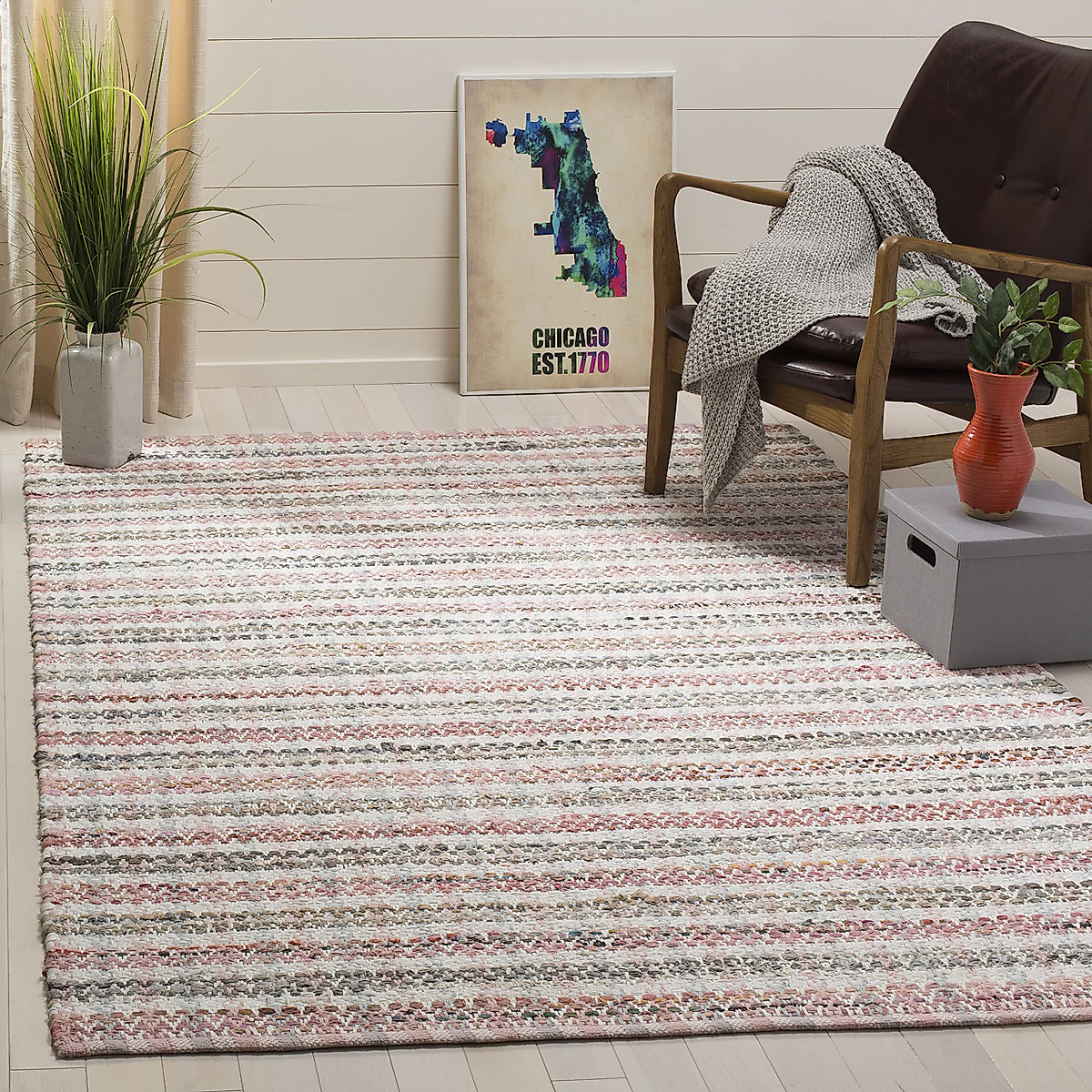 SAFAVIEH Montauk Collection Area Rug - 8' x 10', Pink & Multi, Handmade Cotton, Ideal for High Traffic Areas in Living Room, Bedroom (MTK950D)