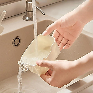 Divided Serving Tray with Lid and Handle - 8 Compartment Portable Snackle Box Charcuterie Container - Clear Snack Organizer for Fruits, Candy, Nuts, Snacks - Ideal for Parties, Travel & Picnics