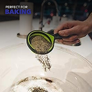 Collapsible Measuring Cups and Measuring Spoons | Portable Food Grade Silicone Measurement Cup Set for Liquid & Dry Food | Dog Food & Camping & Kids Measuring Cup