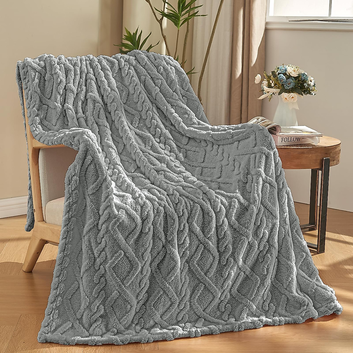 KMUSET Grey Fleece Throw Blanket – 280 GSM Super Soft Lightweight Blanket with 3D Jacquard Weave Pattern Blanket for Couch and Decorative