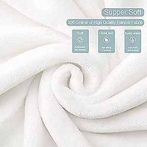 Pink Flower Sakura Plum Blossom Throw Blanket Cherry Japanese Asian Style Soft and Comfortable Fleece Flannel Big Blanket for Bedding Office Sofa and Chair Decor Gift (60 x 80 inches)