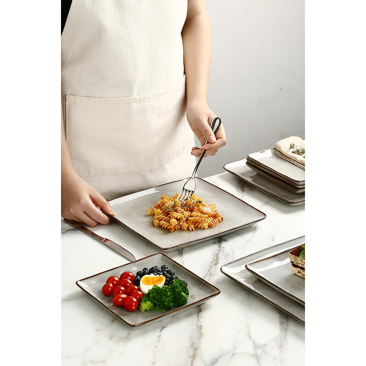 famiware Square Dinner Plates Set of 6, Large Pasta Plate, Ocean Square Stoneware Dessert Plates Dish Set for Kitchen, Reactive Glaze, Microwave Dishwasher Safe, Scratch Resistant, Grey