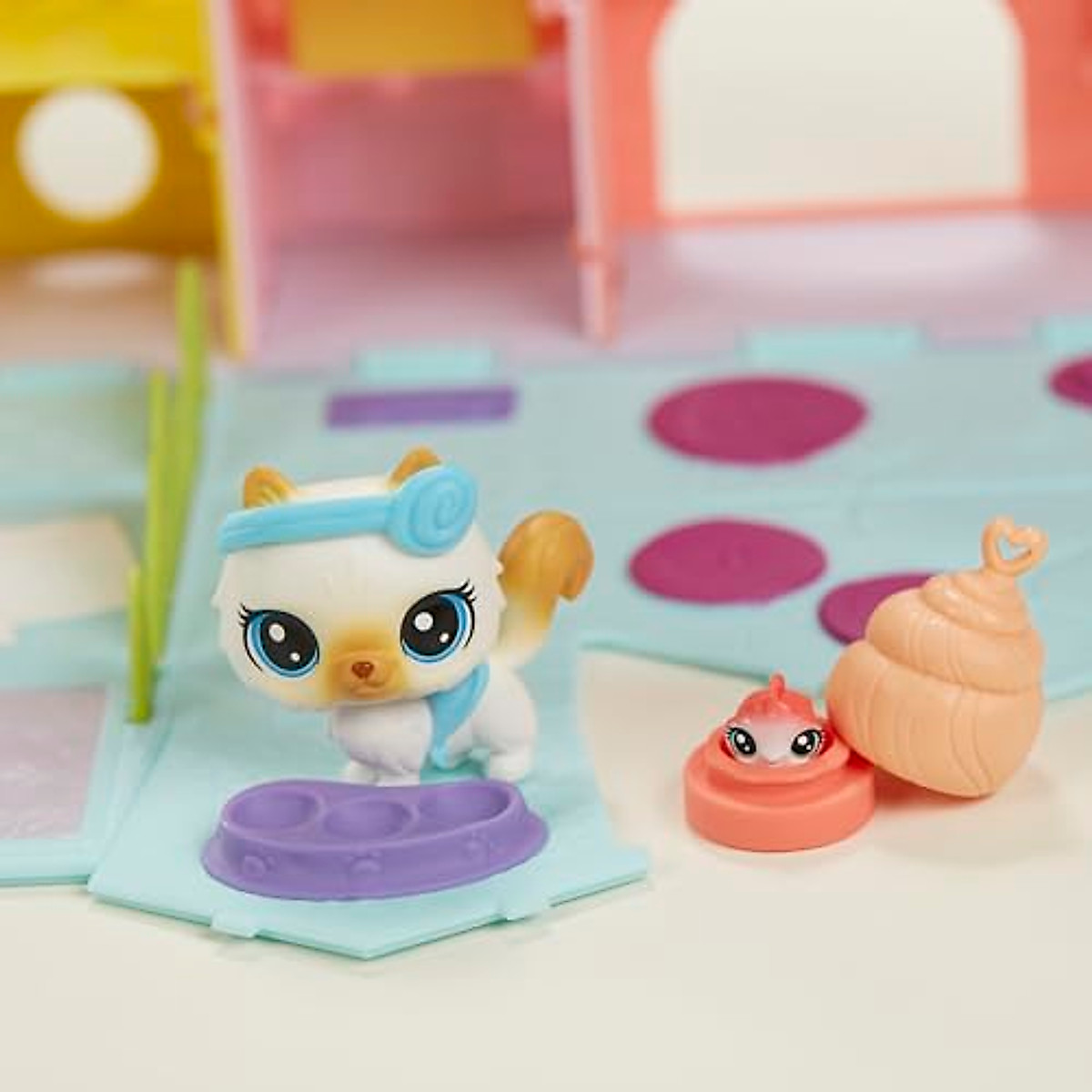 Littlest Pet Shop PetUltimate Apartments Play Set