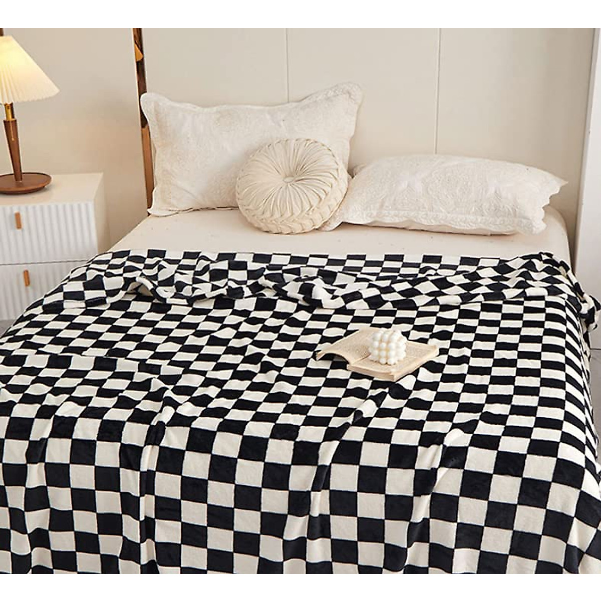 Buffalo Plaid Throw Blanket Flannel Checkerboard Grid Pattern No Pilling Luxury Plush Cozy Flannel Blanket Suitable for Bed Couch Chair (Black, 60”x78”)