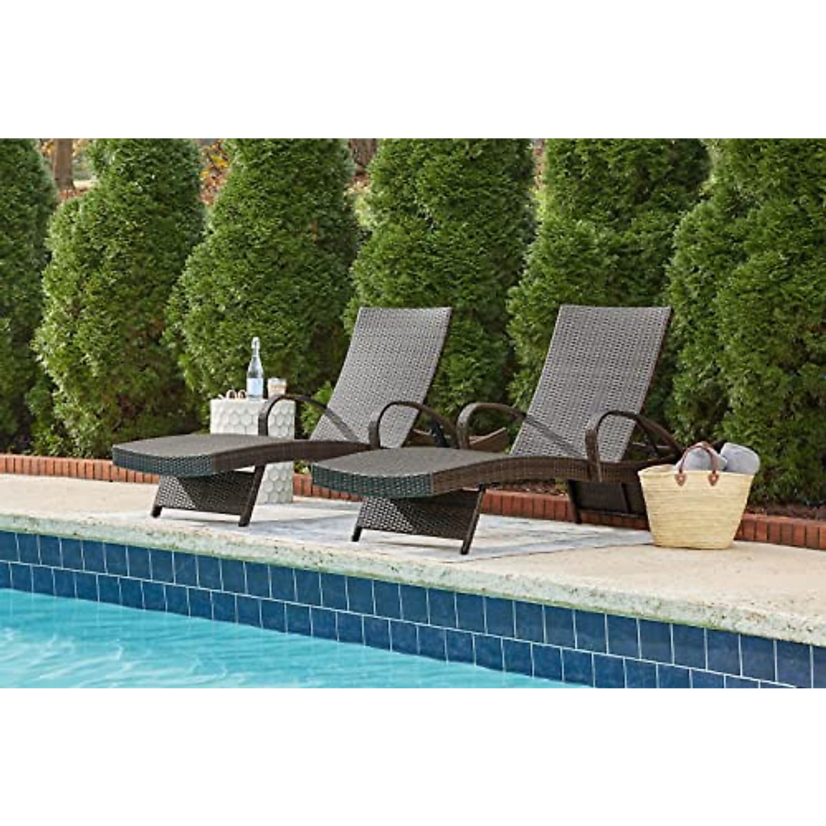 Signature Design by Ashley Kantana Chaise Lounge Set of 2, Brown