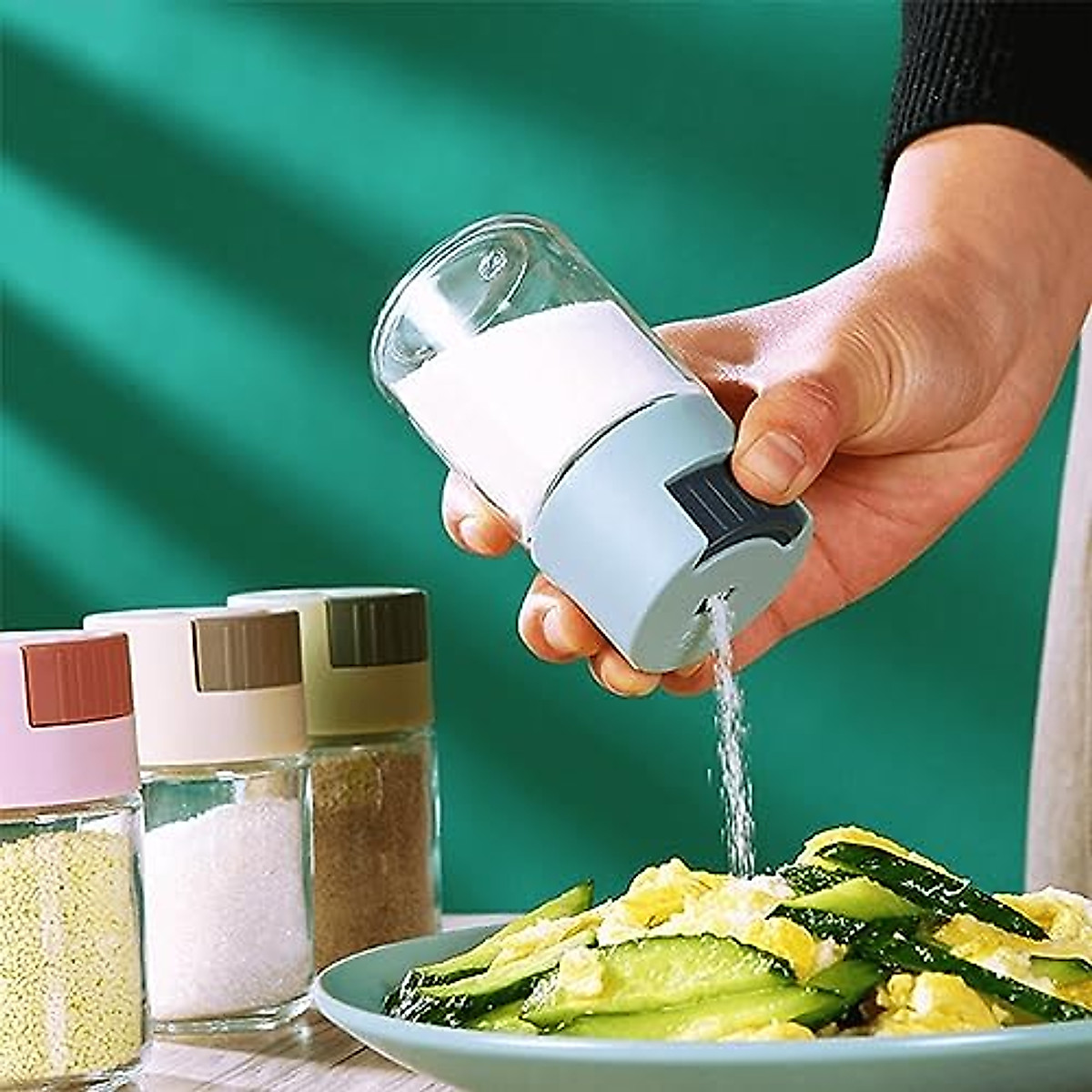 PULME Metering Salt Shaker, Measuring Seasoning Bottle, Salt Pepper Shaker Set, Press Type Quantitative Salt Pepper Shaker Set (Beige)