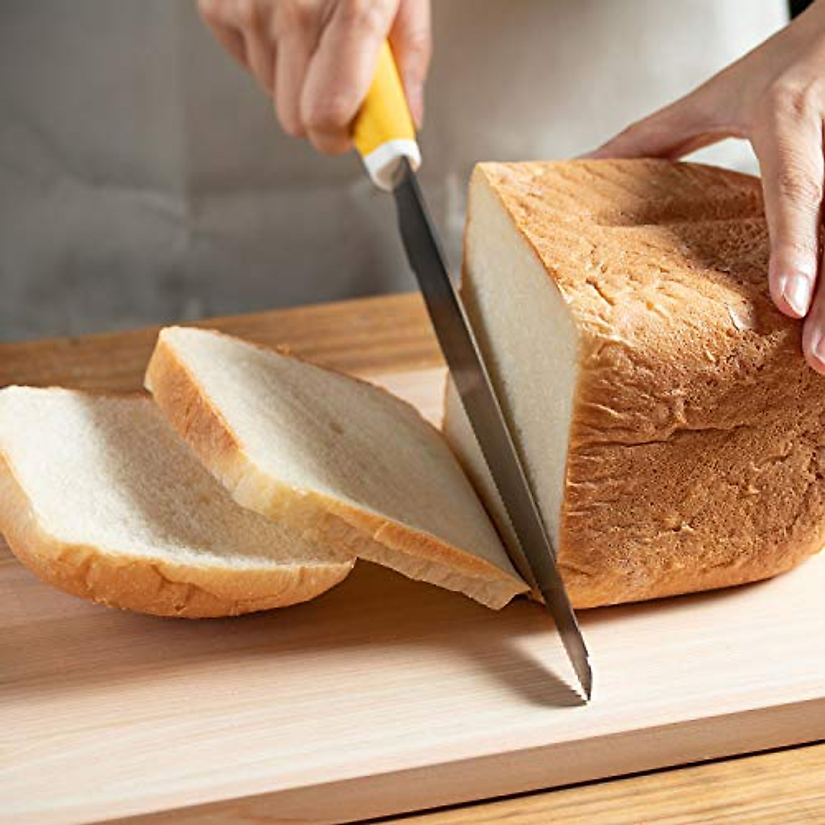 Suncraft HE-2101 Bread Knife, Smooth, Bread Cutter, Cuts Freshly Baked and Hard Breads, Loved by Professionals, Made in Japan