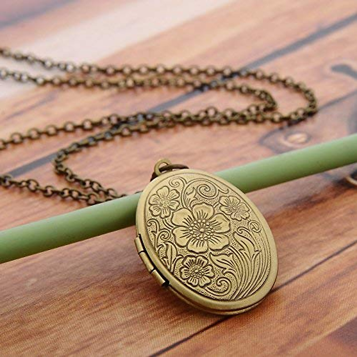 Fajewellery Vintage Engraved Flower Locket Picture Pendant Necklace for Women