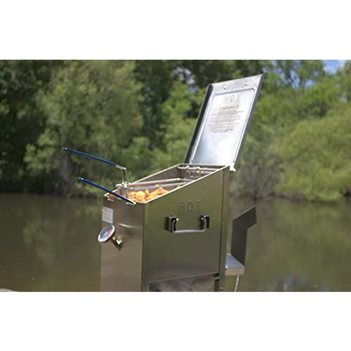 Bayou Classic 700-701 4-gal Stainless Bayou Fryer Includes 2 Stainless Mesh Baskets Fry Thermometer Drain Valve High Pressure Regulator w/ 48-in Stainless Braided LPG Hose