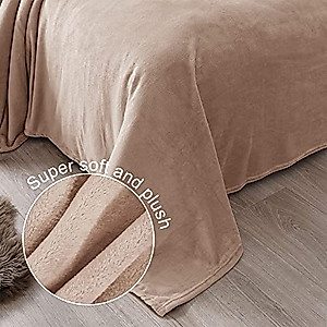 Exclusivo Mezcla Fleece Blanket King Size for Bed, Super Soft and Warm, All Season Use, Cozy, Plush, Lightweight, 90x104 Inches, Camel