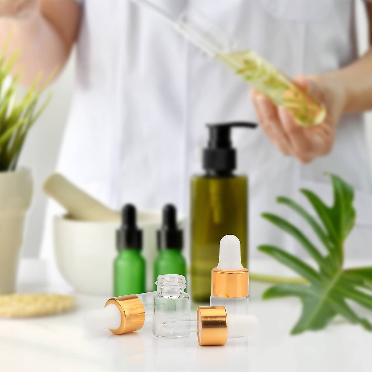 15Pcs Glass Essential Oil Dropper Bottles Clear Mini 1ml/2ml/3ml Perfume Dropping Bottle Cosmetic Sample Vials with Gold Cap and White Latex