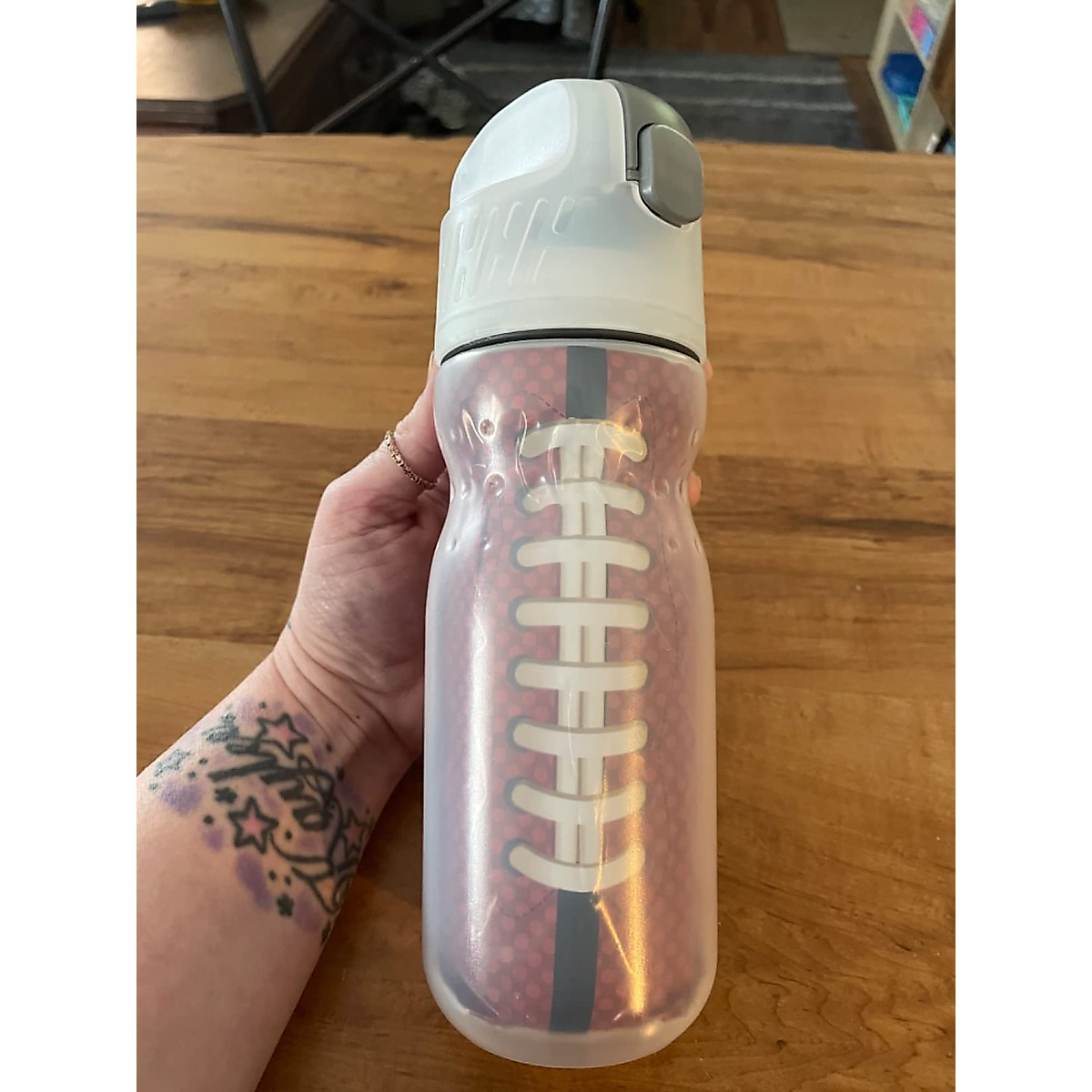 efiLneerG Boys Sports Water Bottle for School Kids Keep Cold Insulated Waterbottle 16 oz BPA Free Leak Proof Cool Cute Plastic Rugby Football Water Bottles with Straw Lid and Handle