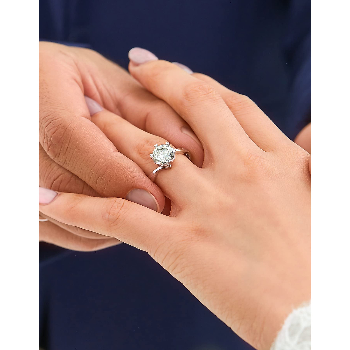 MomentWish Engagement Rings, 1Carat Moissanite Rings for Women, Simulated Diamond 925 Sterling Silver Solitaire Rings Anniversary Wdding Gift for Her-Size7