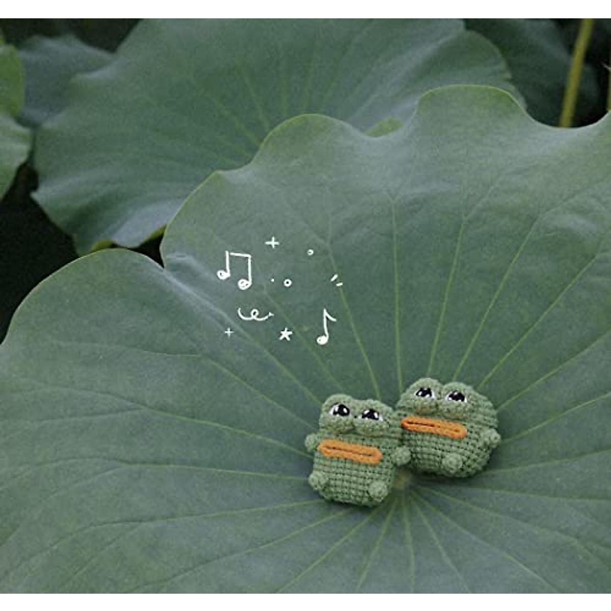 Yatchen Plush Case for AirPods Pro, Cute Fluffy 3D Cartoon Frog Design Furry Hairy + Soft TPU Cover Warm Carrying Charging Box with Keychain Accessories Anti-Fall Protective Case for AirPods Pro Frog